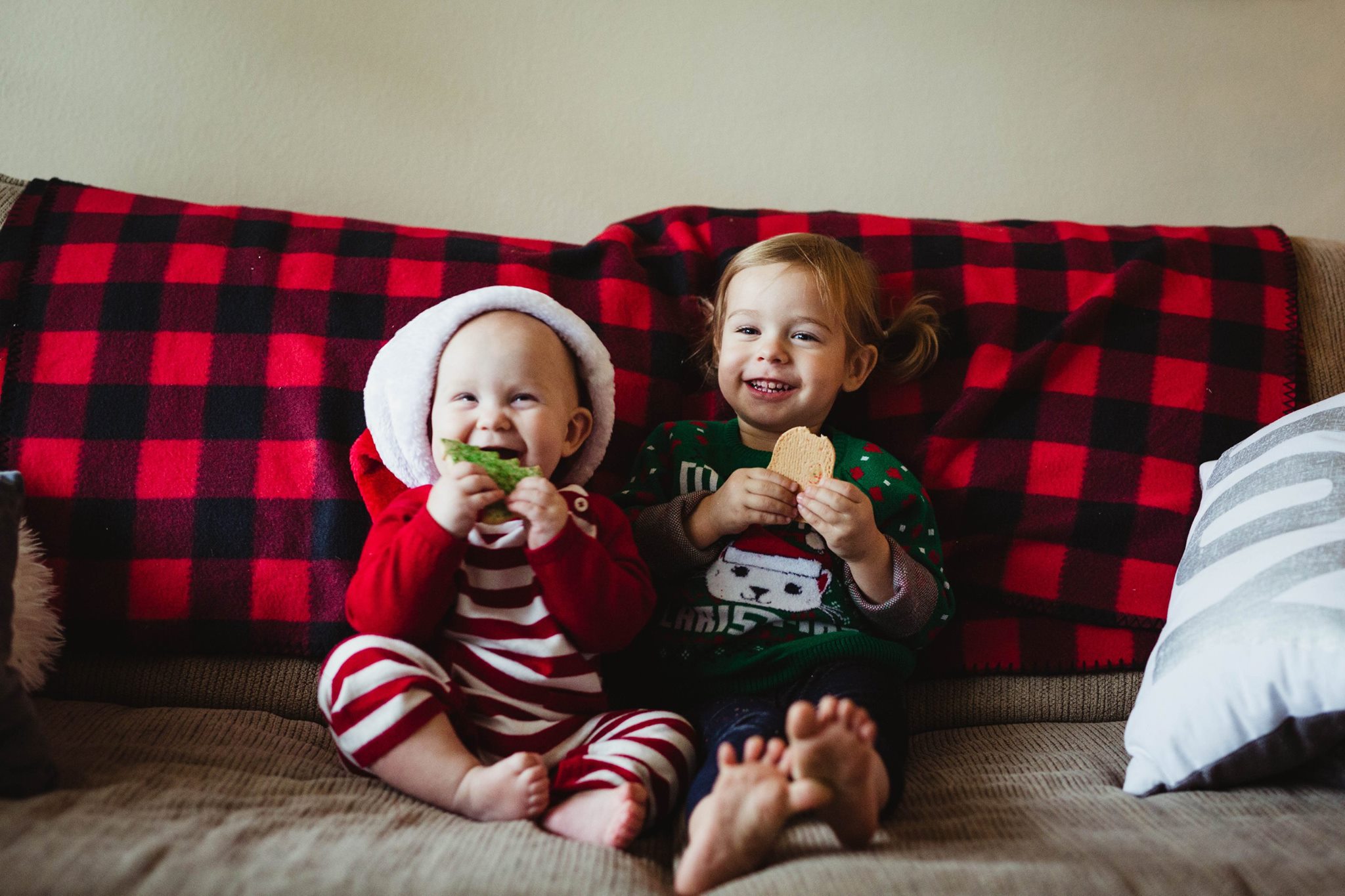 7 Ways to Simplify Christmas This Year - Hope-Filled Homestead